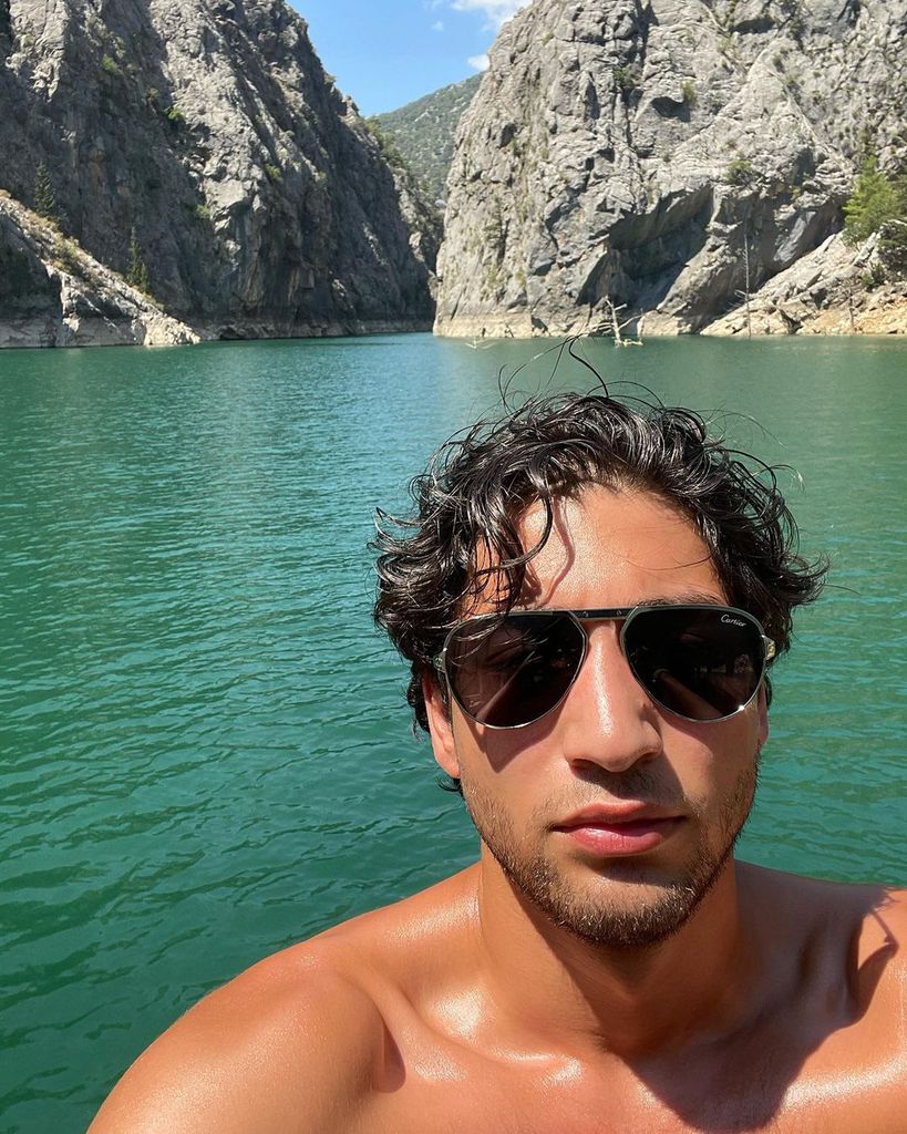 Dean Berlin's Instagram, Twitter & Facebook on IDCrawl