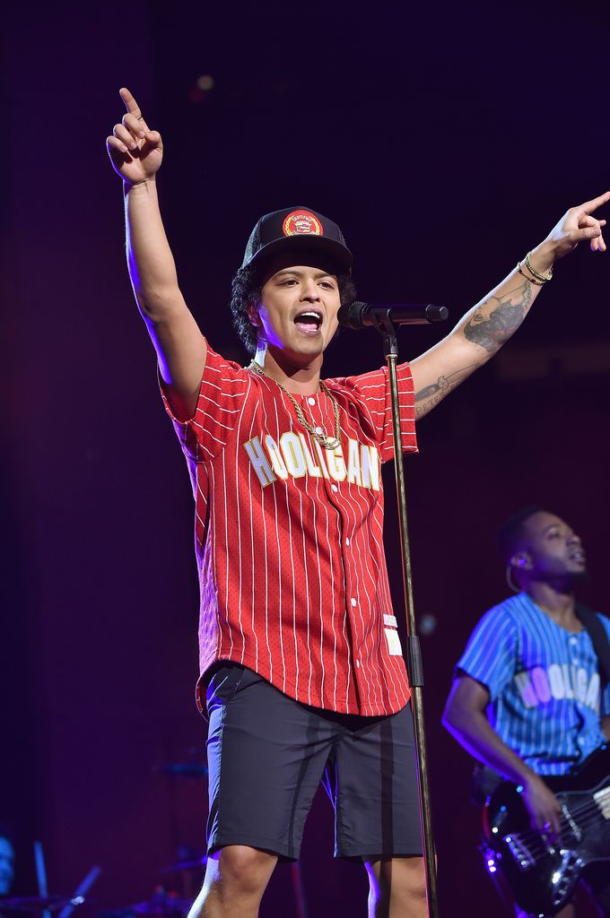Bruno Mars Skal Gifte Seg Bruno Mars 2024 VIP S Seat Goods BRUNO MARS