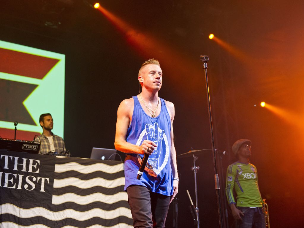 Macklemore & Ryan Lewis: Gigantisches Live-Konzert | Promiflash.de