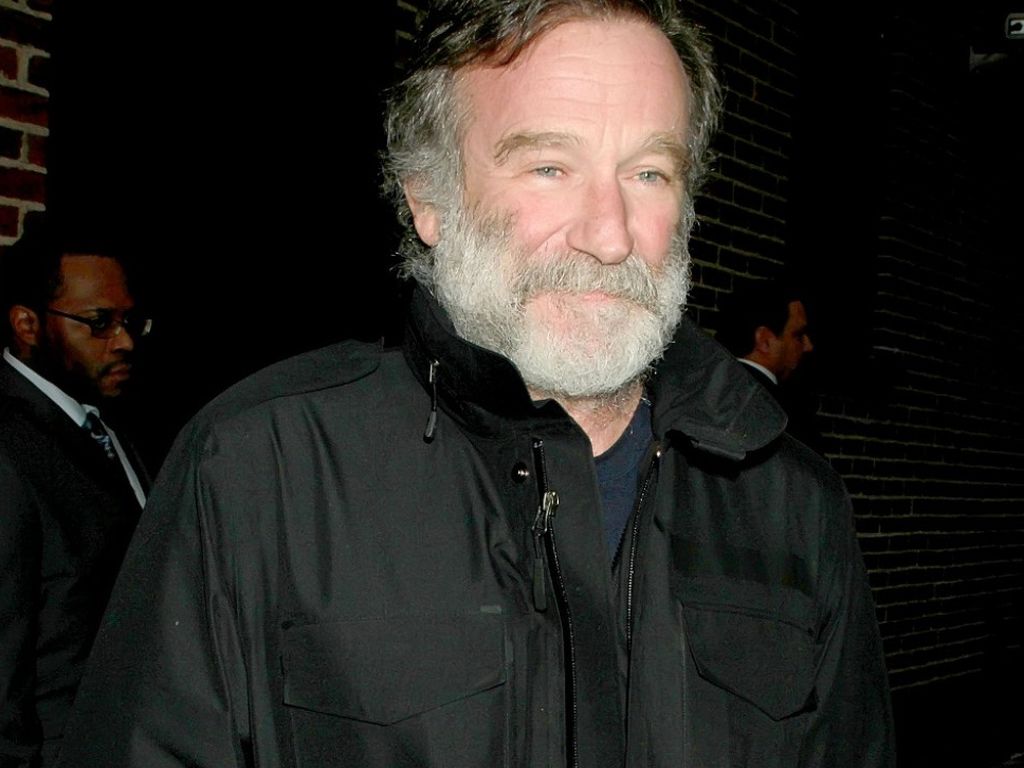 Robin Williams trägt jetzt den Santa-Schick | Promiflash.de