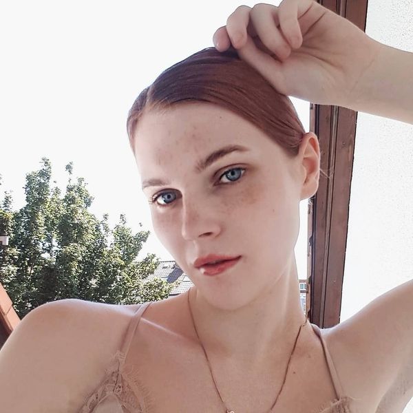 Lucy Hellenbrecht | Promiflash