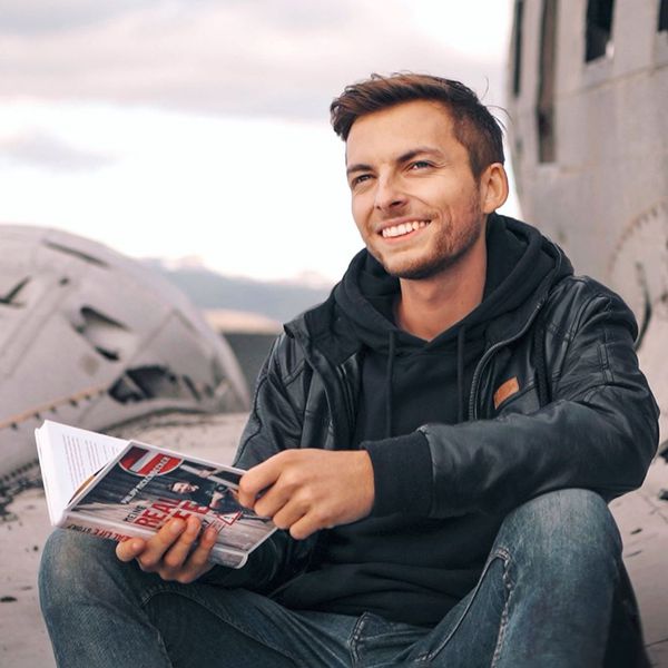 Philipp Mickenbecker | Promiflash