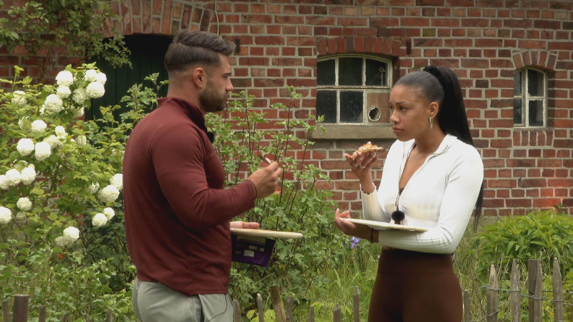 Genugtuung im „Sommerhaus der Stars“: Mit Serkans Stimme fliegen Aleks ...