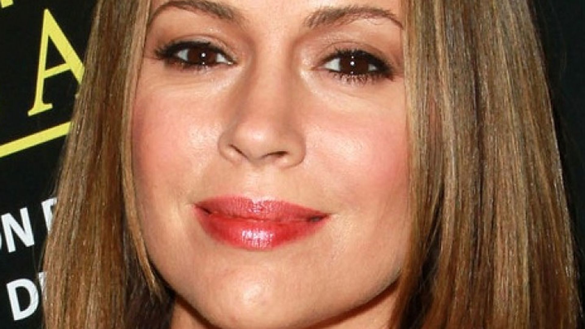 Alyssa Milano kommt mit neuer Serie zurück! | Promiflash.de