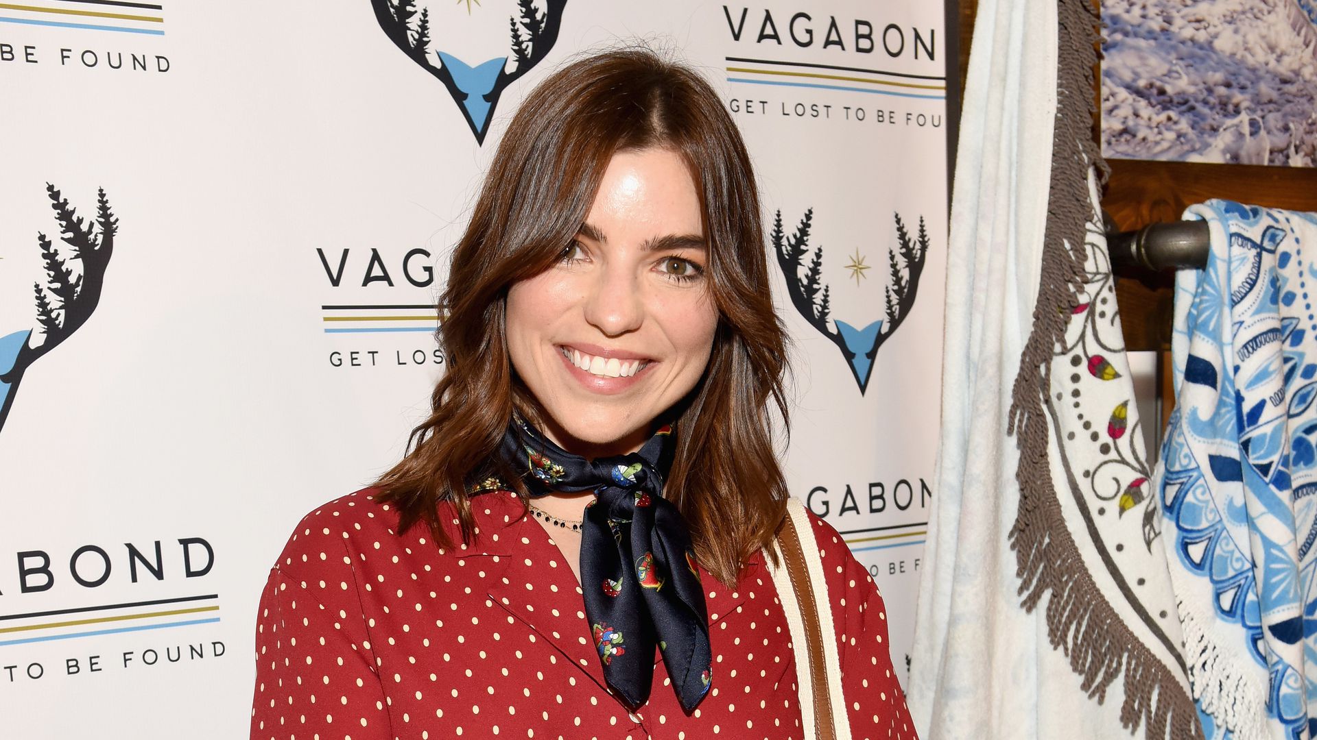 Angela Trimbur | Promiflash.de