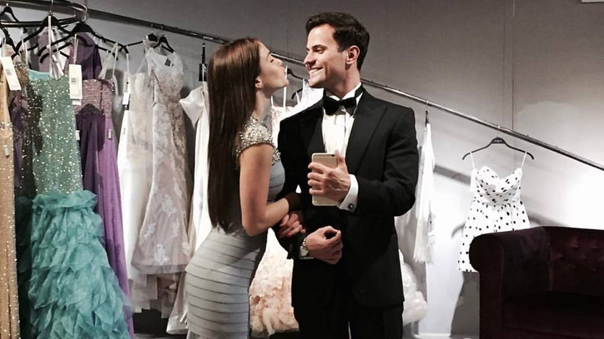 Vorbild James Bond: Rocco Stark & Angelina elegant wie nie! | Promiflash.de