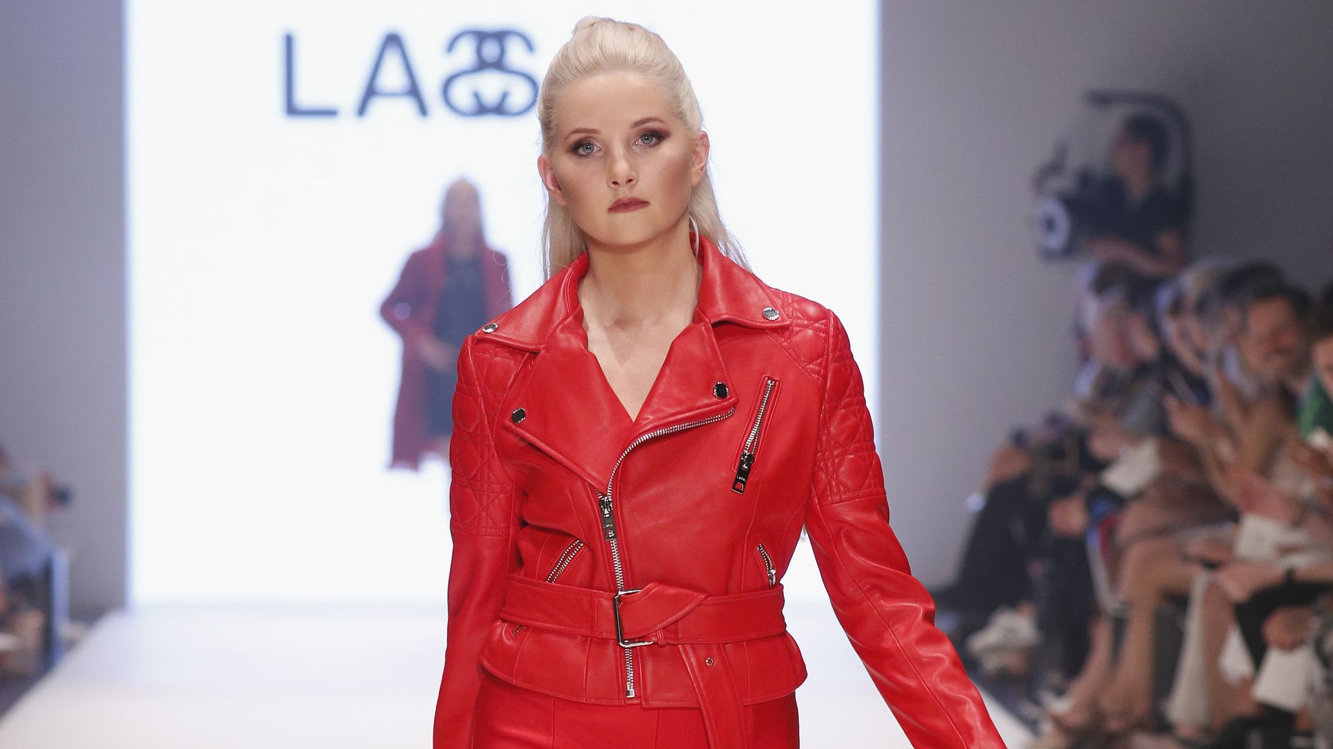 Anna Hiltrop: GNTM zeigt nicht die klassische Model-Branche | Promiflash.de