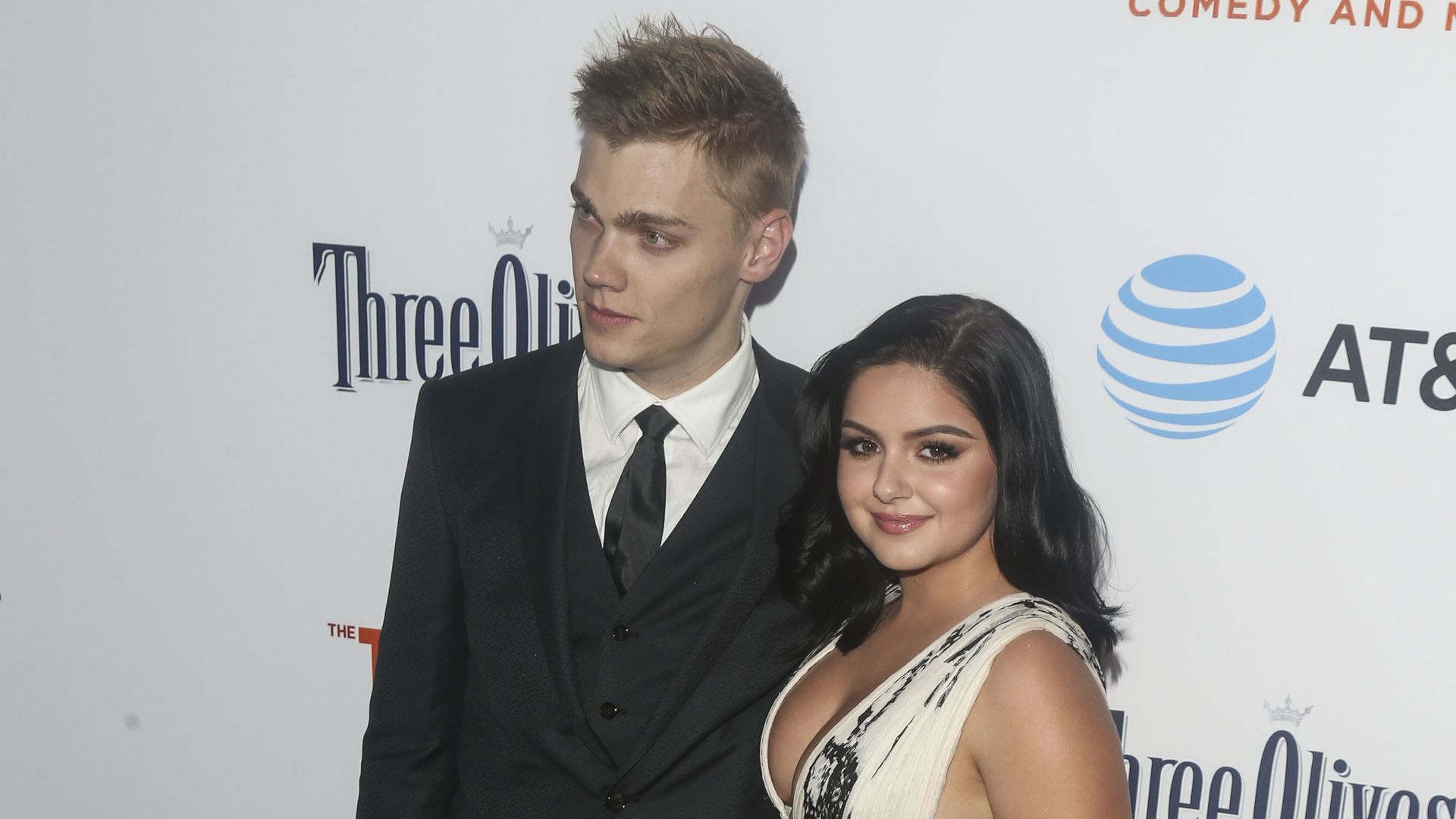 Nach Kuss-Pics: Ariel Winter & Lover geben Red-Carpet-Debüt ...