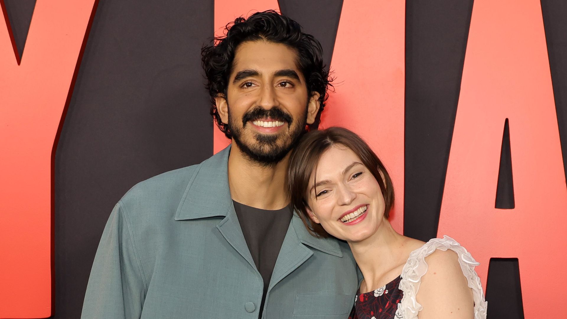 Liebespaar Dev Patel und seine Tilda geben Red-Carpet-Debüt!