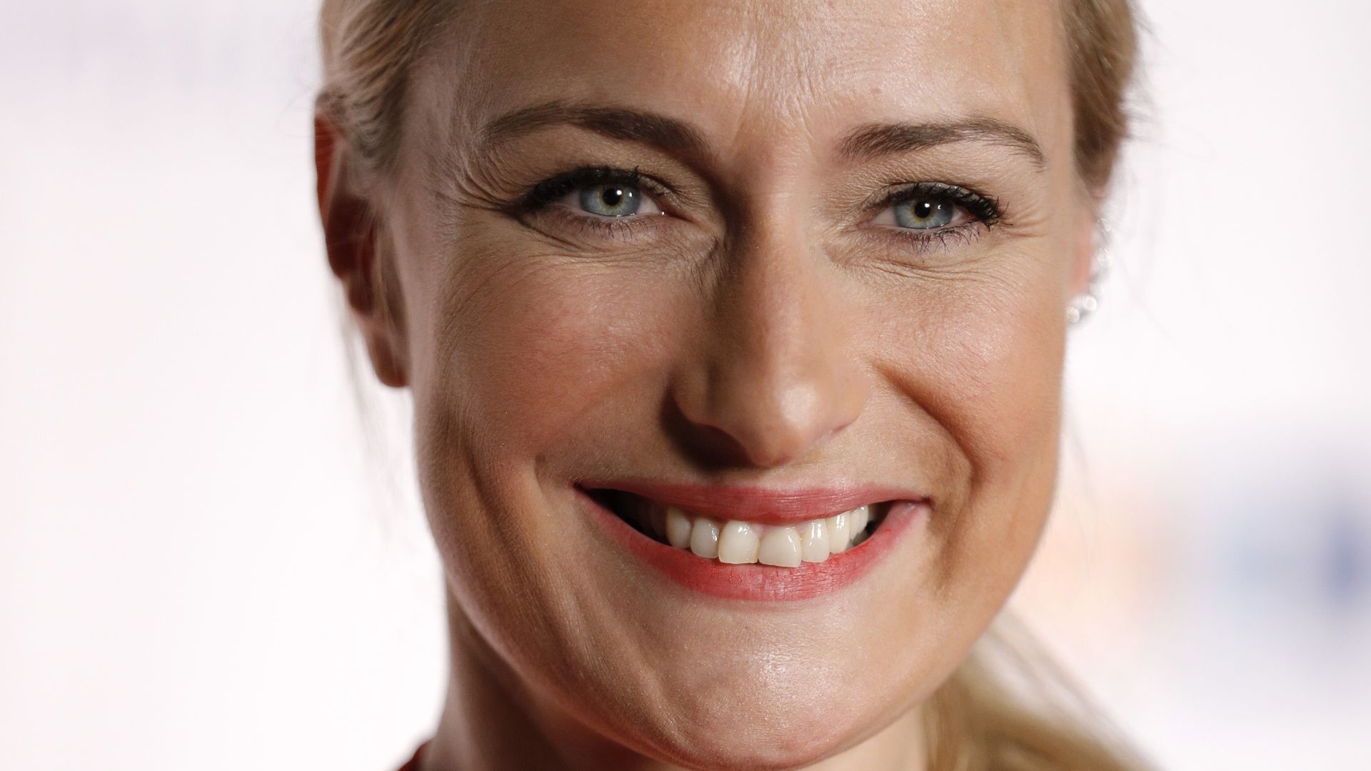 Nach Geburt: So viel will GZSZ-Eva noch abnehmen | Promiflash.de