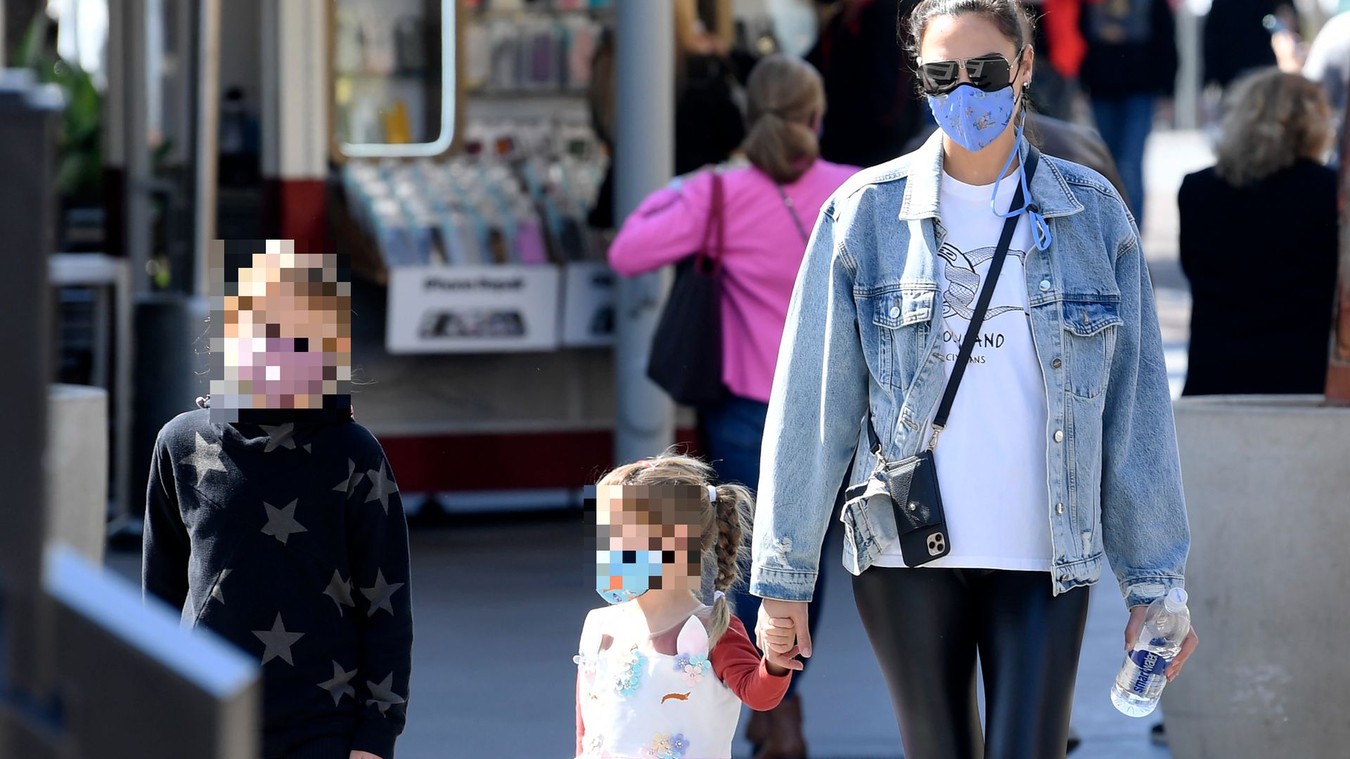Gal Gadots Tochter Maya verzückt im Prinzessinnenkleid!