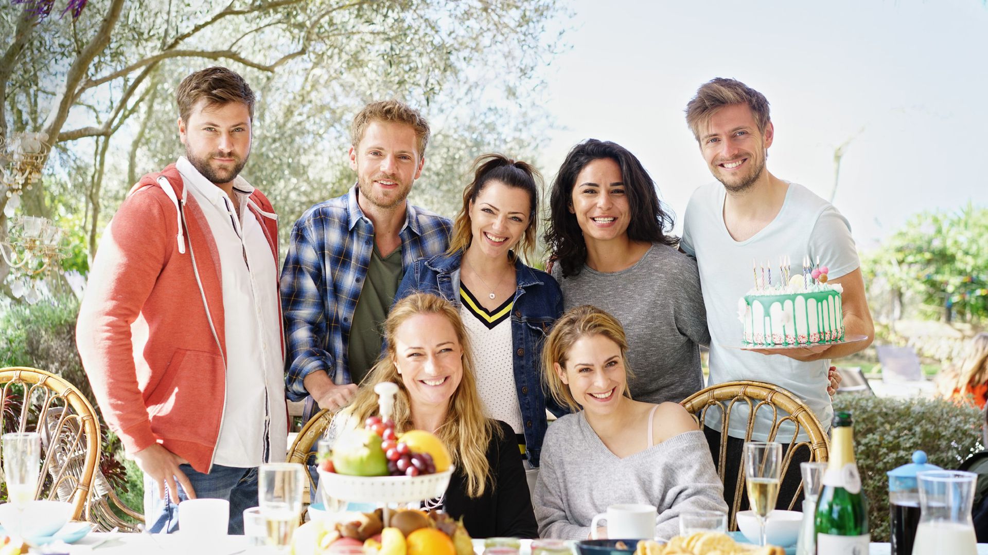 "Moment, der alles verändert": Schuss beim GZSZ-Special! | Promiflash.de