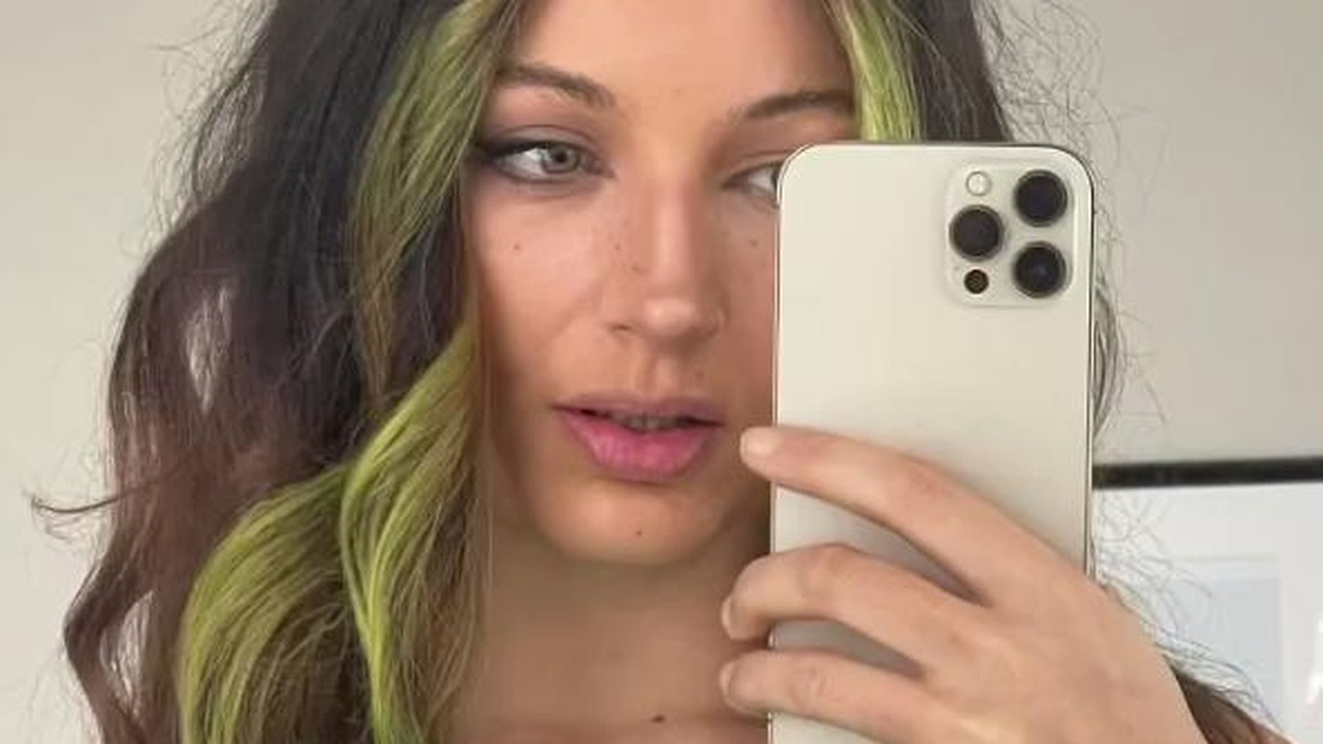 "Villain-Vibes": Hannah Kerschbaumer flasht mit neuer Frisur