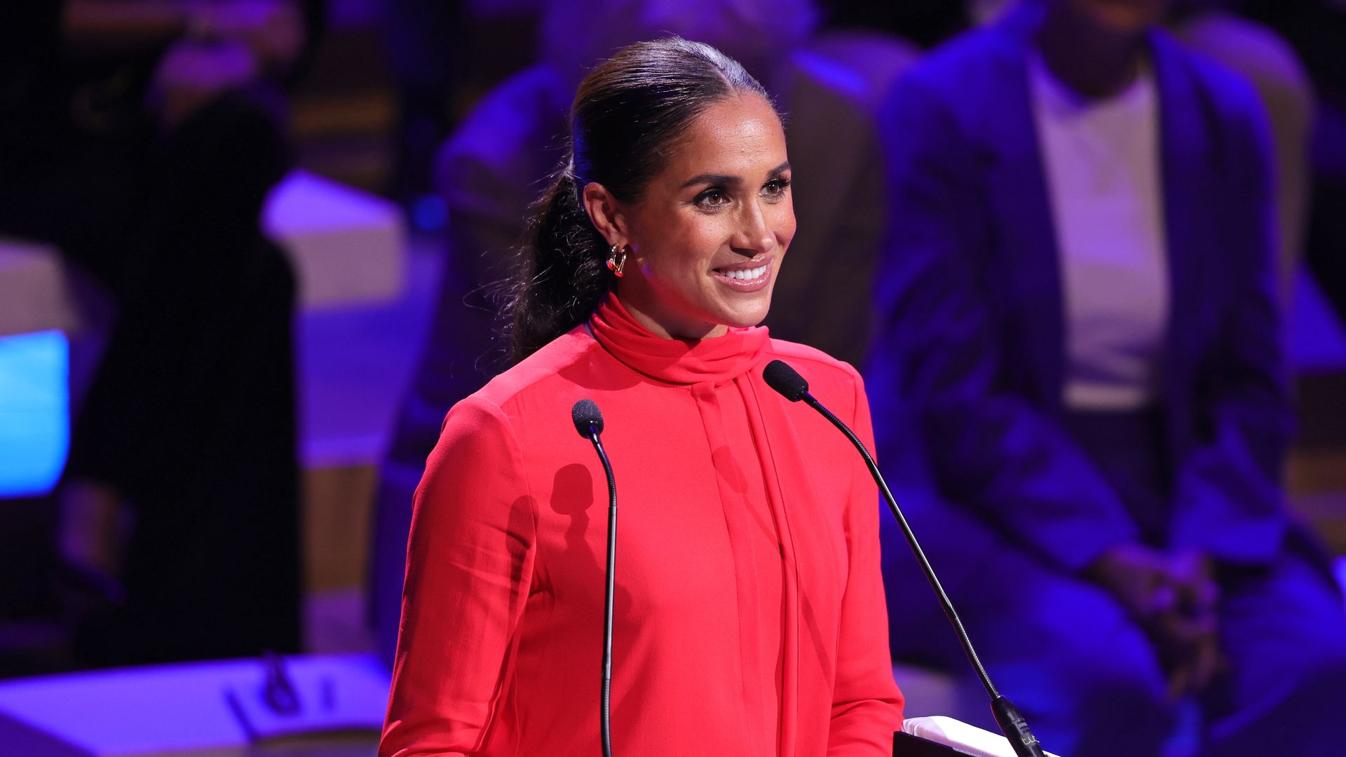 Weshalb fliegt Herzogin Meghan erst später nach Deutschland?