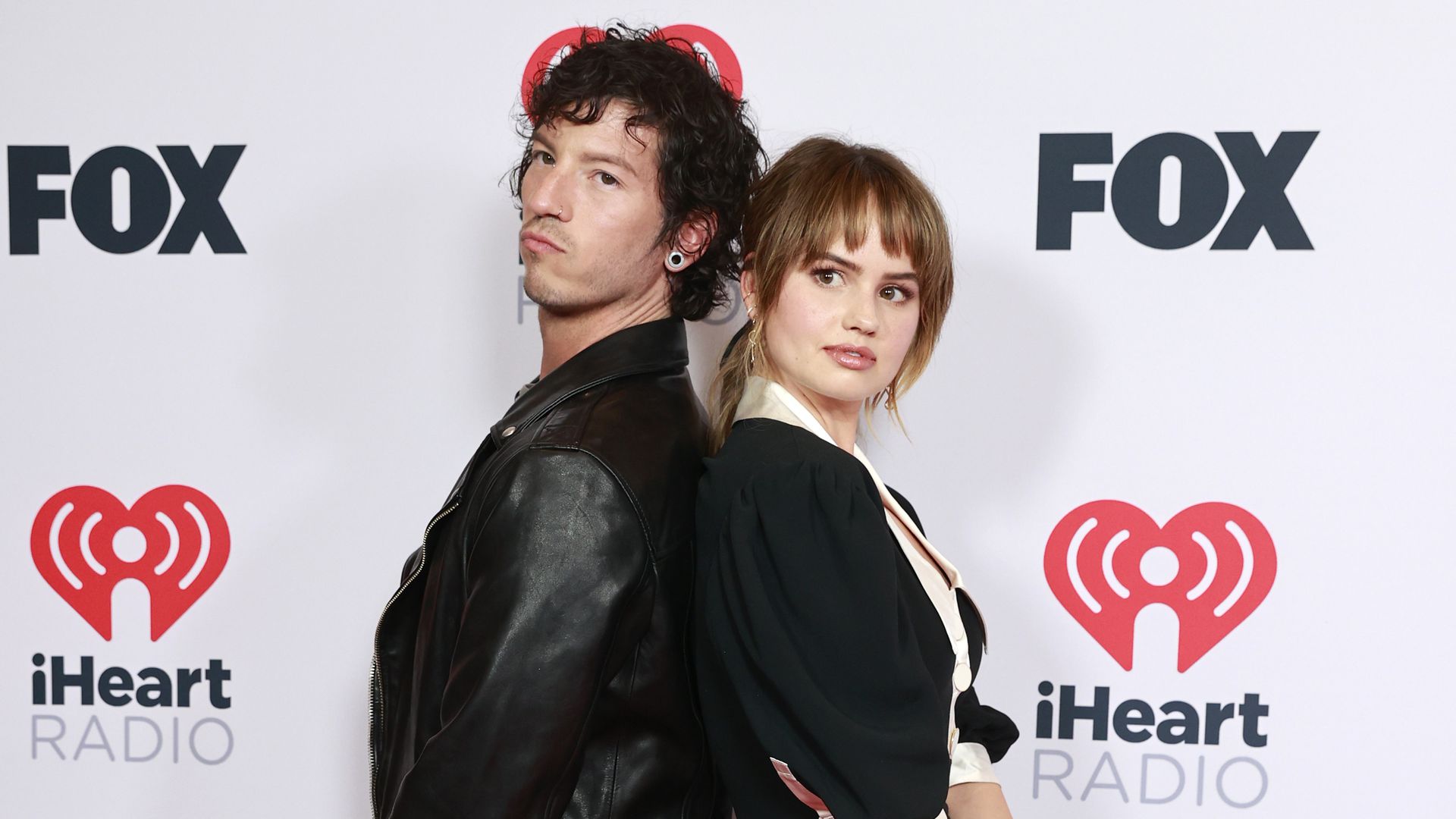 Red Carpet: Josh Dun und Frau erstmals als Ehepaar bei Event