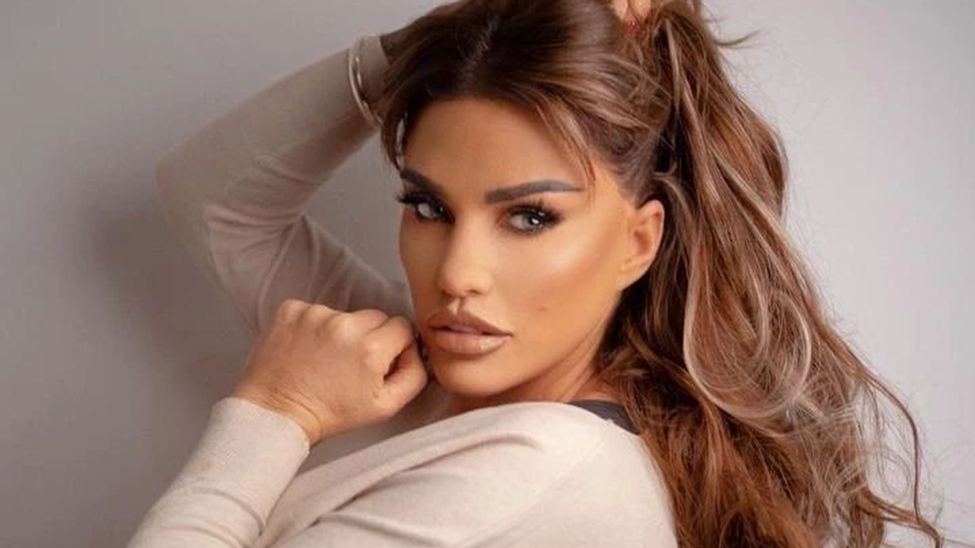 In Playboy-Villa: Katie Price hatte Affären mit den Frauen!