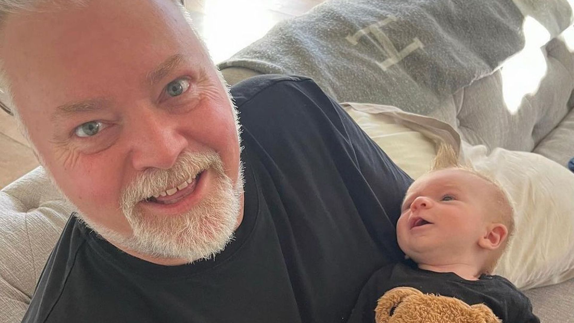 Kleiner Teddy: Kyle Sandilands zeigt stolz seinen Sohn!