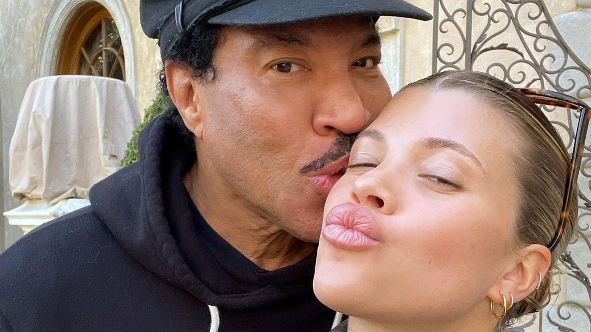 Erste Pics: Lionel Richie führt Tochter Sofia zum Altar!