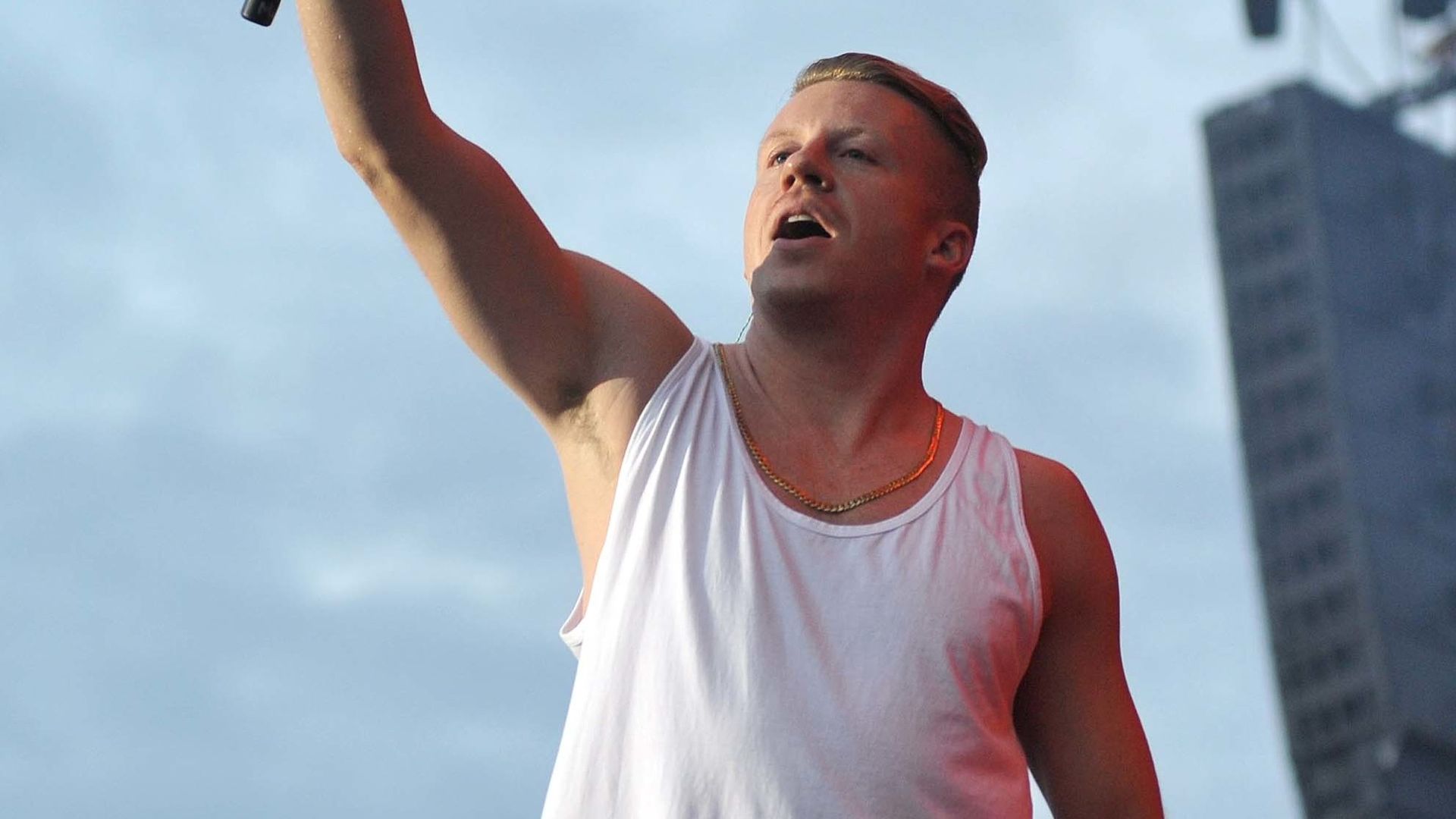 Nach Baby-News: Macklemore ist jetzt auch noch verheiratet | Promiflash.de