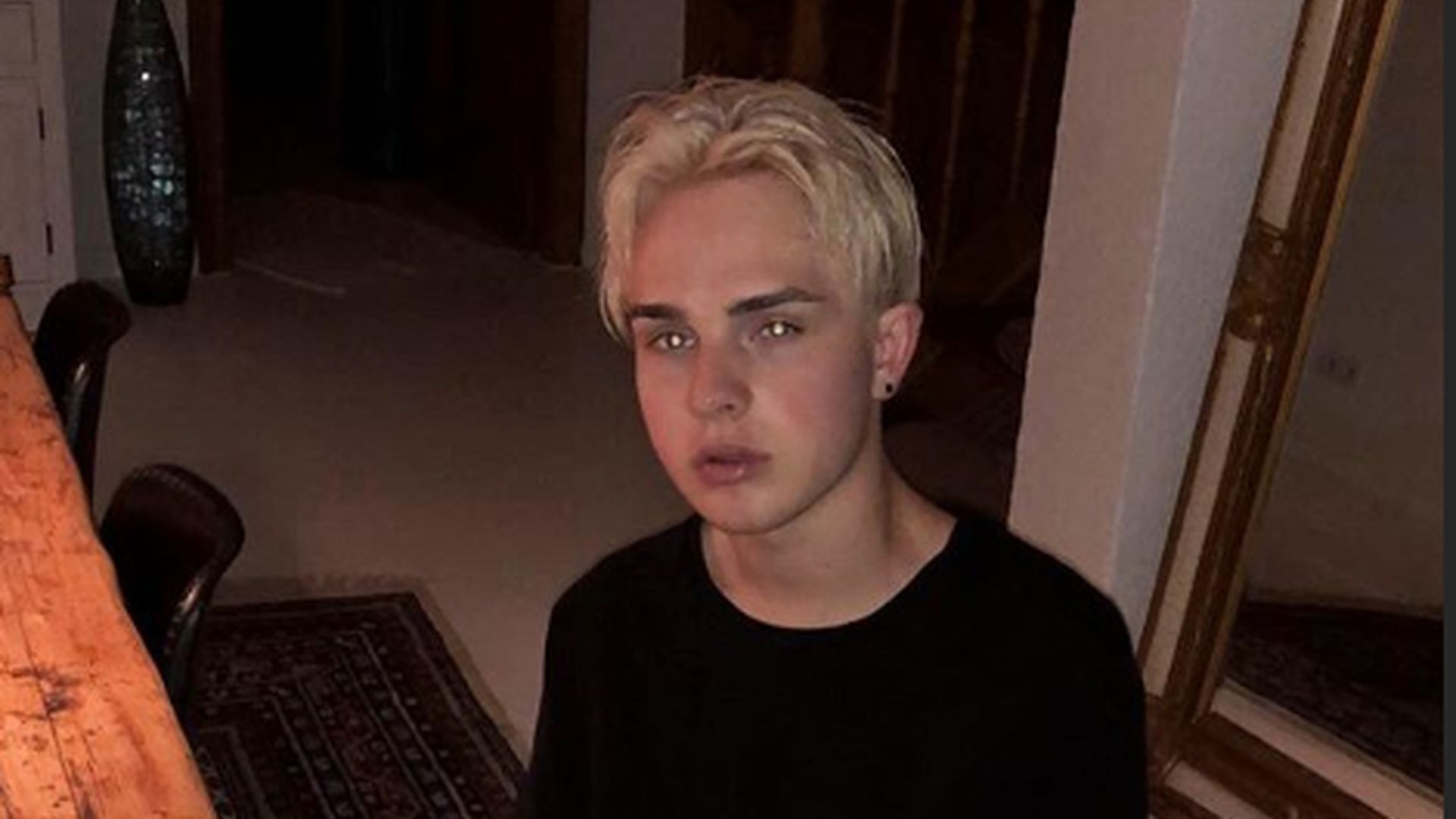 Immer mehr wie Justin? Mike Singer ist jetzt blond! | Promiflash.de