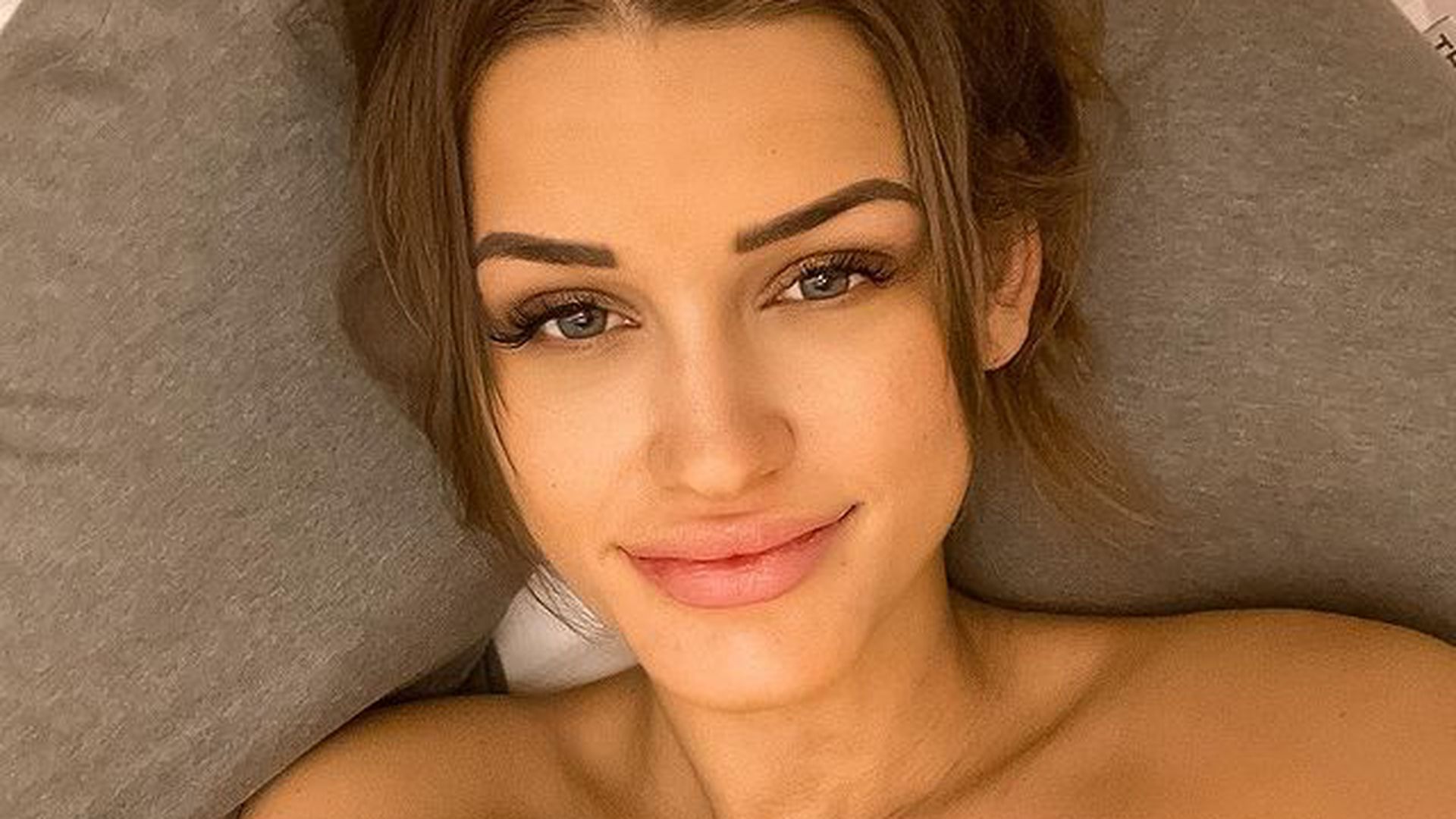 Brüste, Bauch und Co: GNTM-Neele gibt ein Wochenbett-Update