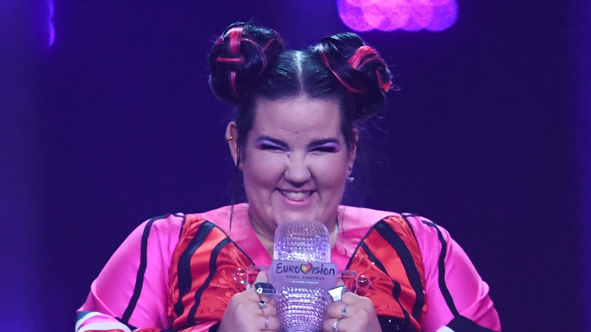 ESC 2018: Netta holt nach 20 Jahren wieder Sieg für Israel! | Promiflash.de
