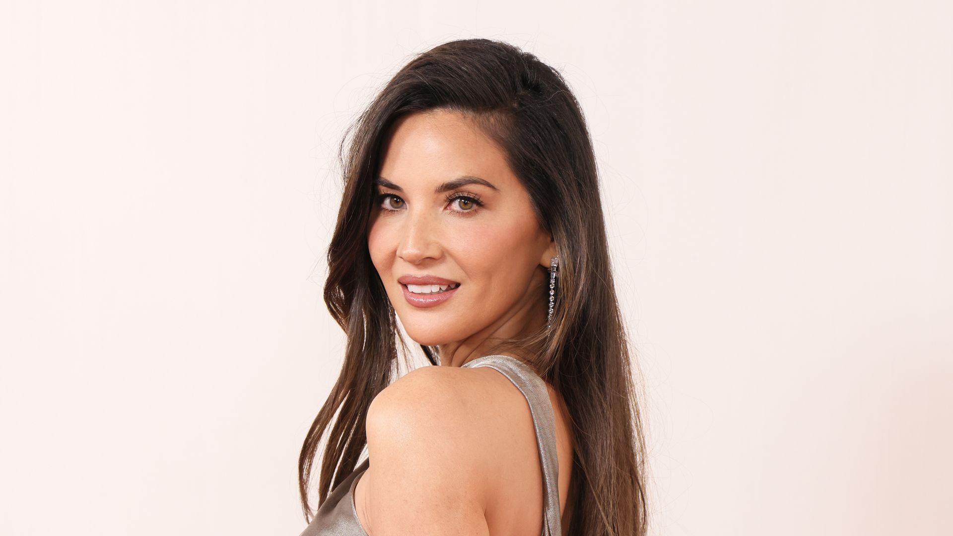 Bei Oscars 2024: Olivia Munn wollte Mastektomie verstecken