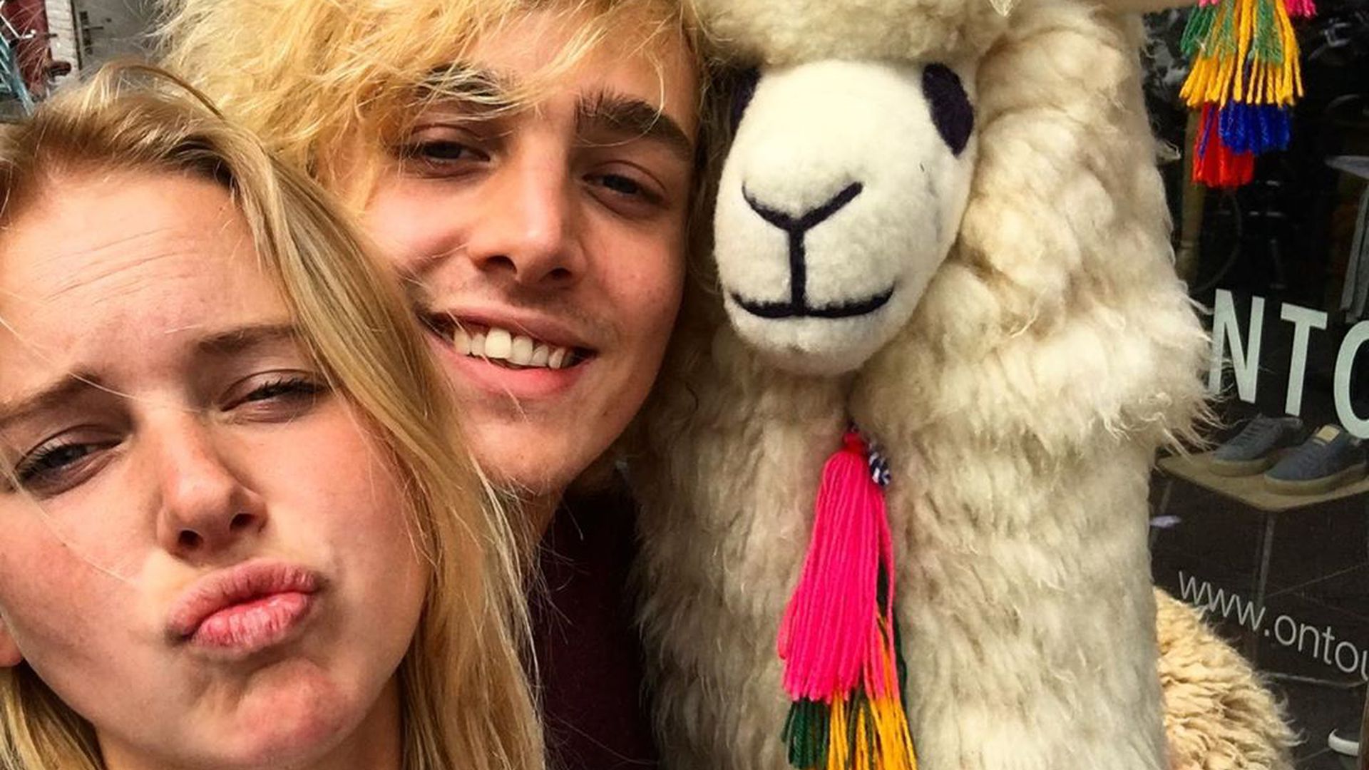 Rebecca Zoller's Instagram, Twitter & Facebook on IDCrawl