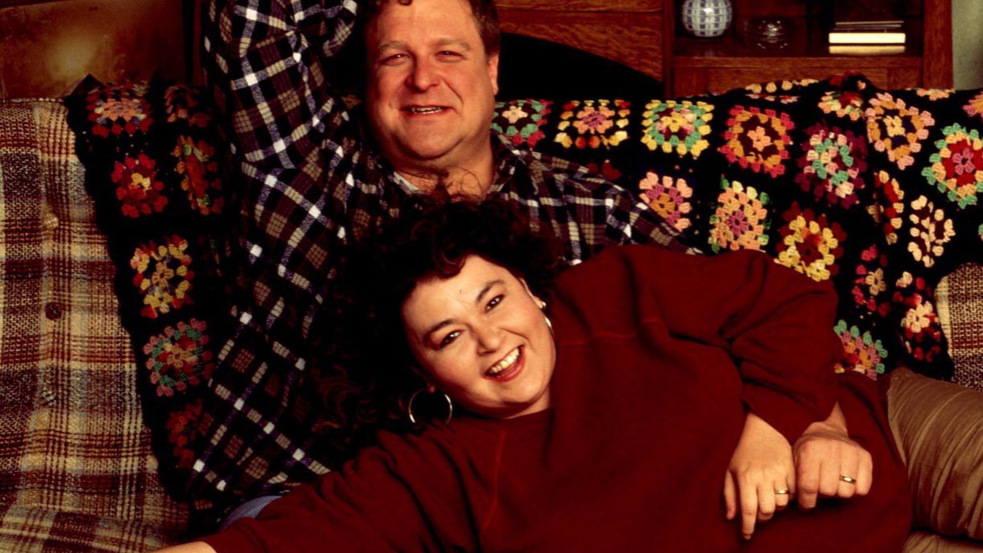1. Details zum "Roseanne"-Reboot: Dan ist wieder am Leben! | Promiflash.de