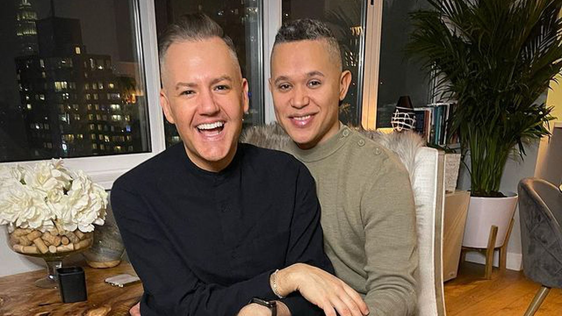 "RuPaul's Drag Race"-Juror Ross Mathews hat sich verlobt!