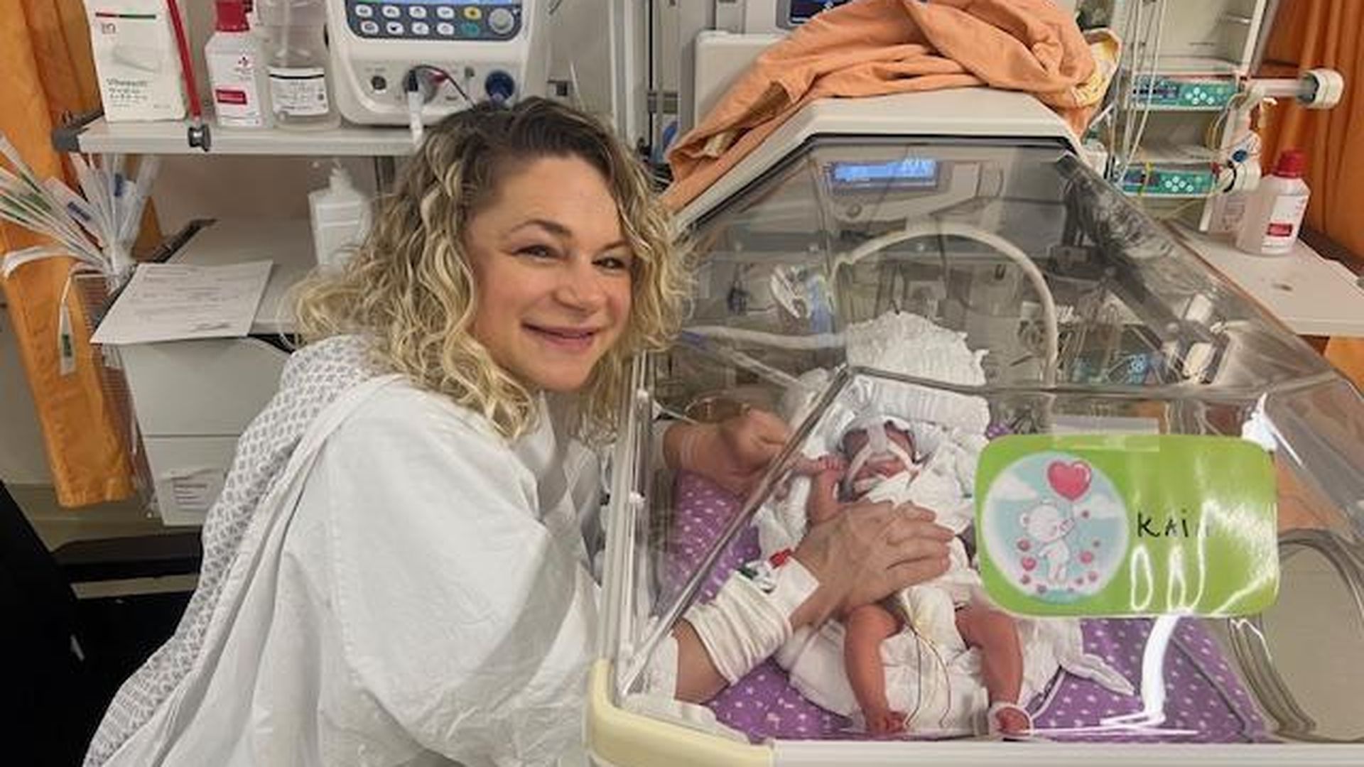 Neu-Mama Sandra Köhldorfer verrät erste Details zur Geburt