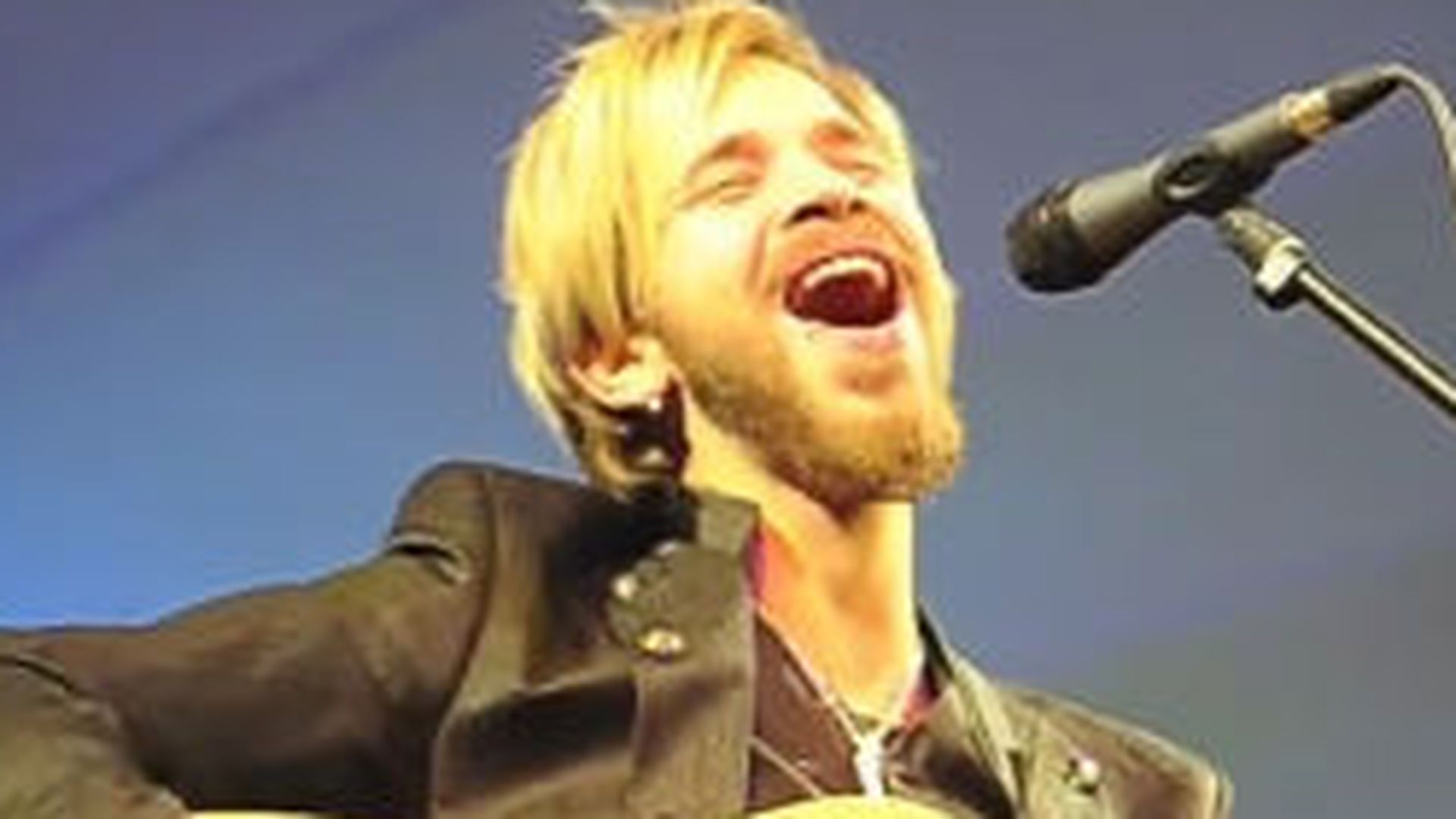 Gil Ofarim: Jetzt rockt der Bruder bei "The Voice" | Promiflash.de