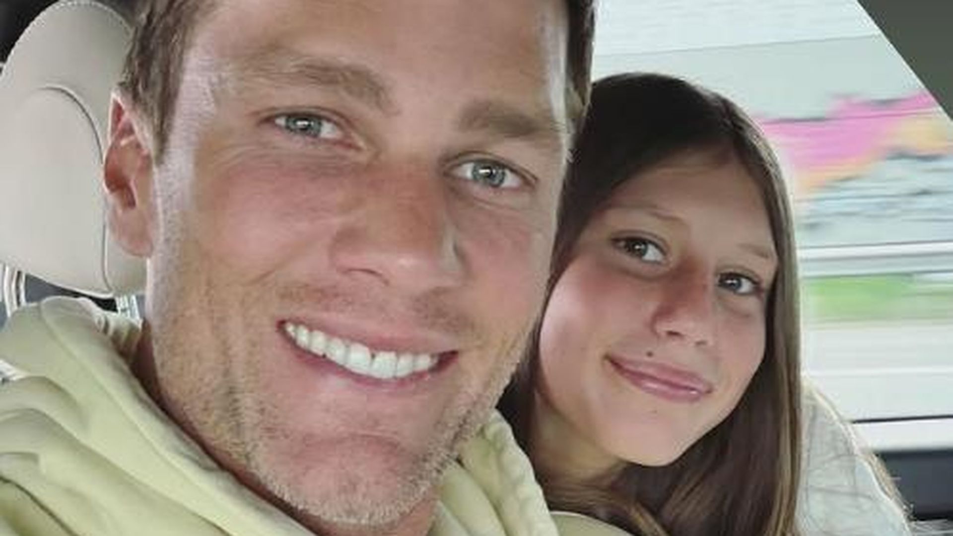 Tom Brady teilt ein seltenes Vater-Tochter-Selfie mit Vivian