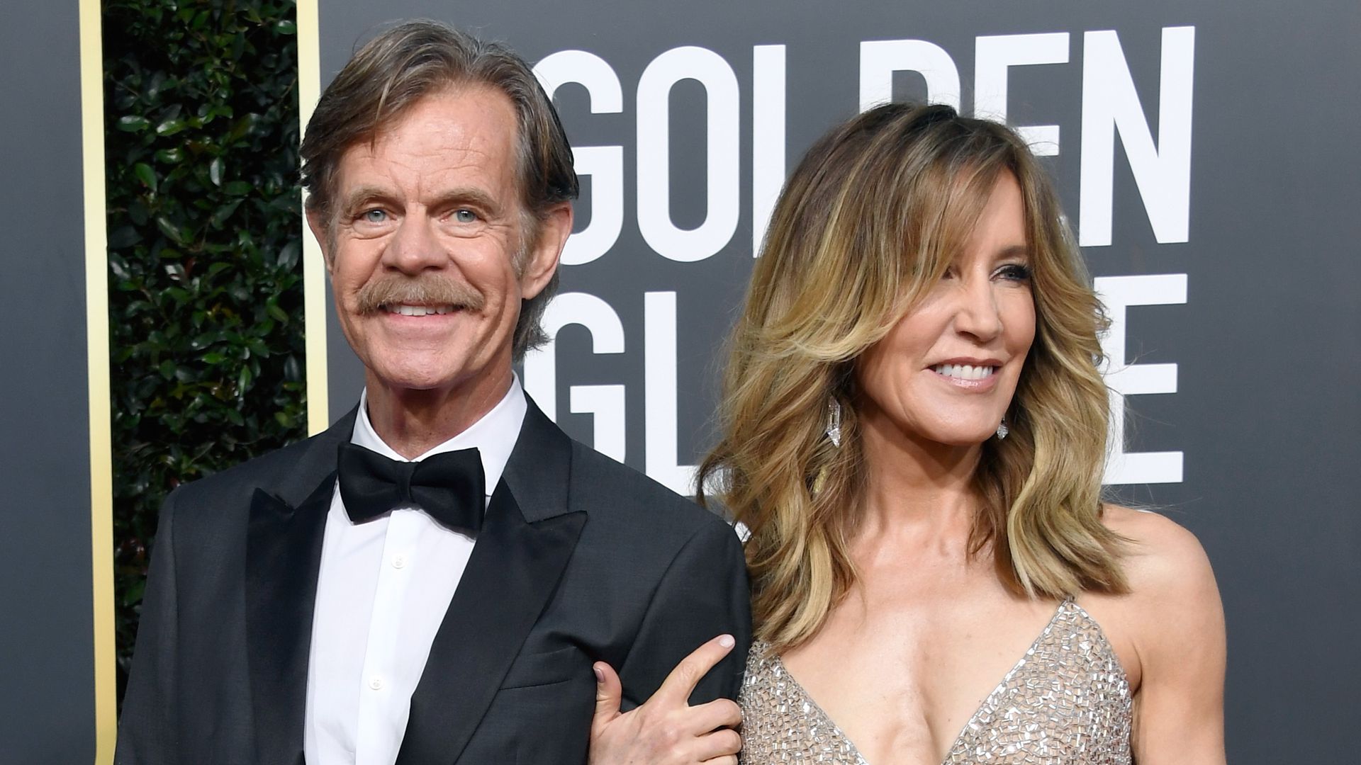 Nach Verhaftung: Mann von Felicity Huffman steht ihr bei! | Promiflash.de