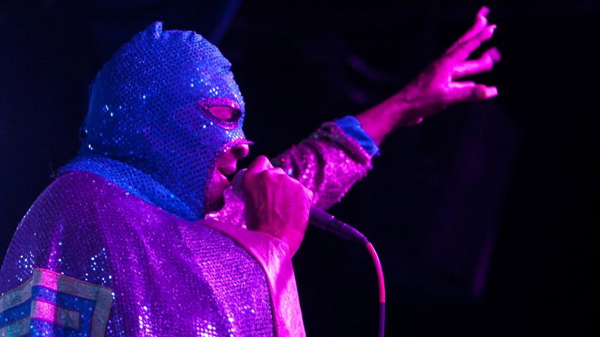 "Pate des Hip-Hop" gestorben: Kollegen trauern um Blowfly! | Promiflash.de