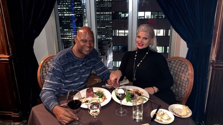 Sophia Vegas feiert Weihnachten mit dem Papa ihrer Tochter | Promiflash.de