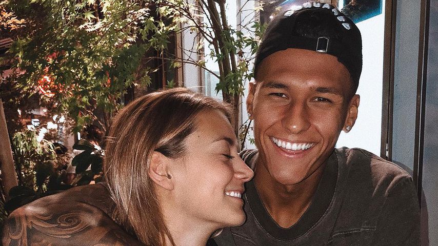 Blöde Spielerfrau-Klischees: So geht Evelyn Konrad damit um | Promiflash.de