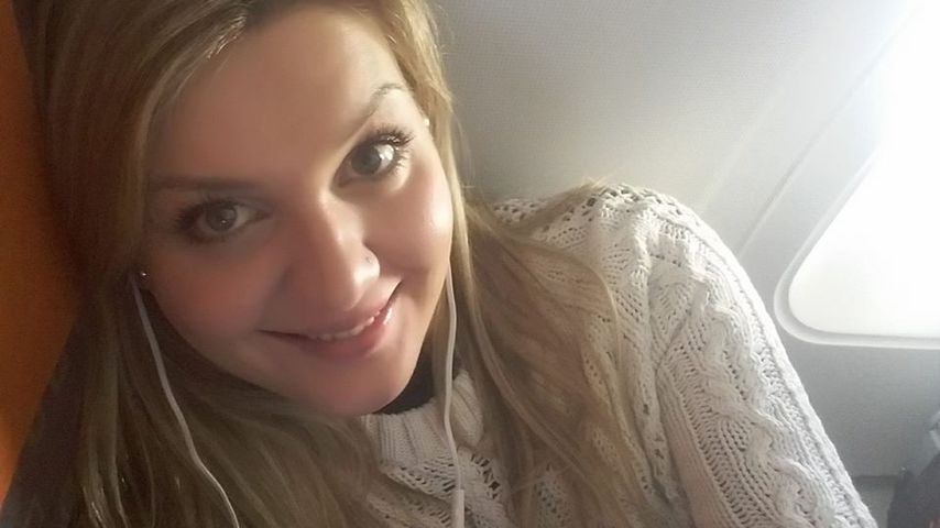 Ist Büchners Ex-Freundin Jenny Matthias wieder verliebt? | Promiflash.de