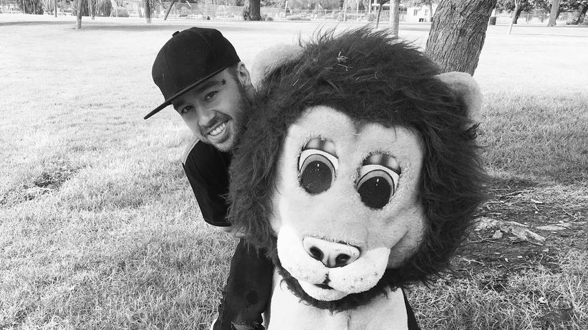 Bei Video-Dreh: Kanadischer Rapper stirbt bei einem Stunt! | Promiflash.de