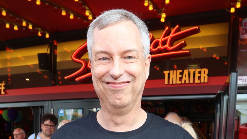 Peinlich! Thomas Hermanns "verschläft" TV-Auftritt! | Promiflash.de